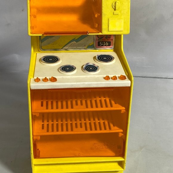 Mattel | Toys | Vintage 978 Barbie Dream House Oven Stove | Poshmark